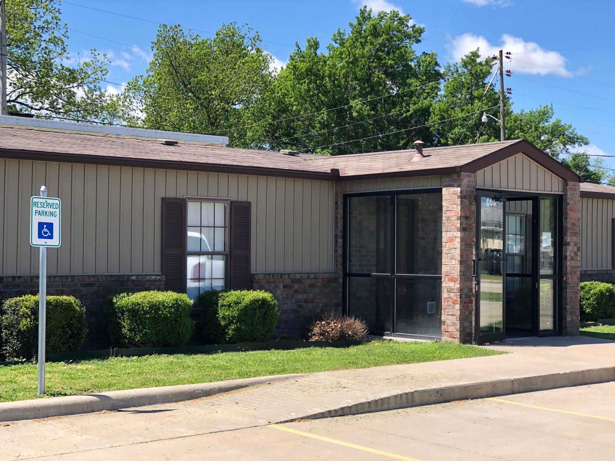 CoxHealth | CoxHealth Golden City Clinic opens new, expanded location