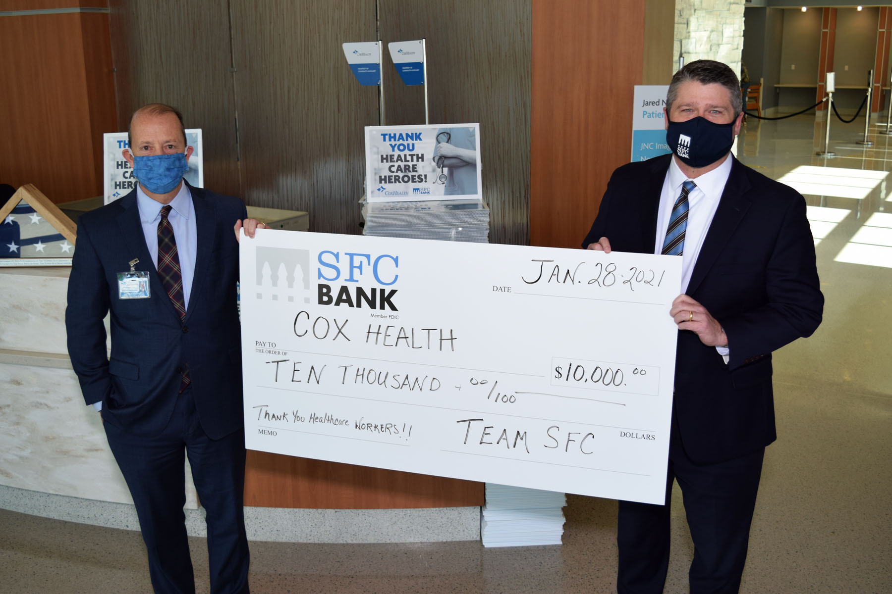 CoxHealth | SFC Bank sponsors “thank you” signs for health care…