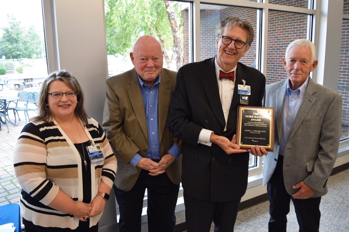 CoxHealth | Dr. Mark Carlson honored for his support of Center for…